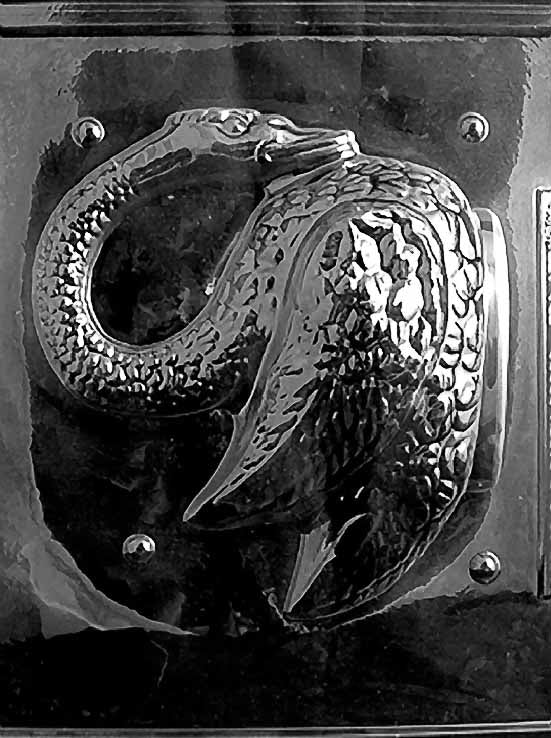 3D Swan Two-piece Chocolate Mold – Lynn's Cake, Candy & Chocolate Supplies